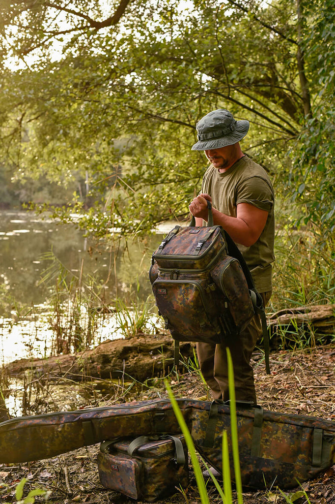 Forge Carp Fishing Tackle Equipment Carryall Bag XL Carp Gear Luggage