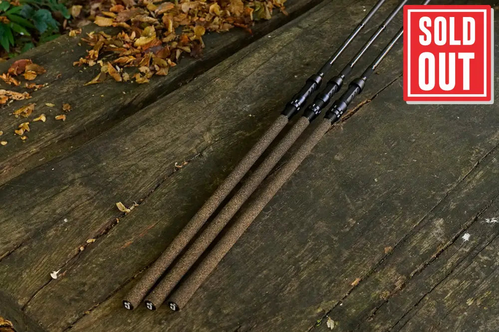 Carp Reel 2 X OAKWOOD CARP FISHING RODS 8FT 2PC + 2 X R30 COARSE ...